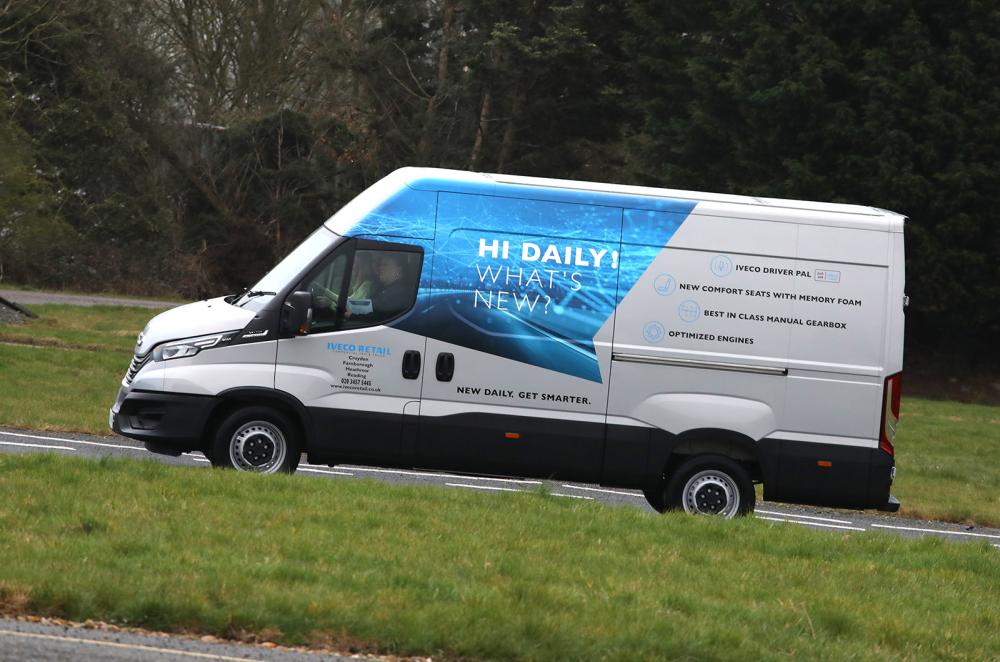 3.0 CNG 14V 65C 4100 Chassis Cab 2dr Natural Gas Manual LWB Euro 6 (DRW ...