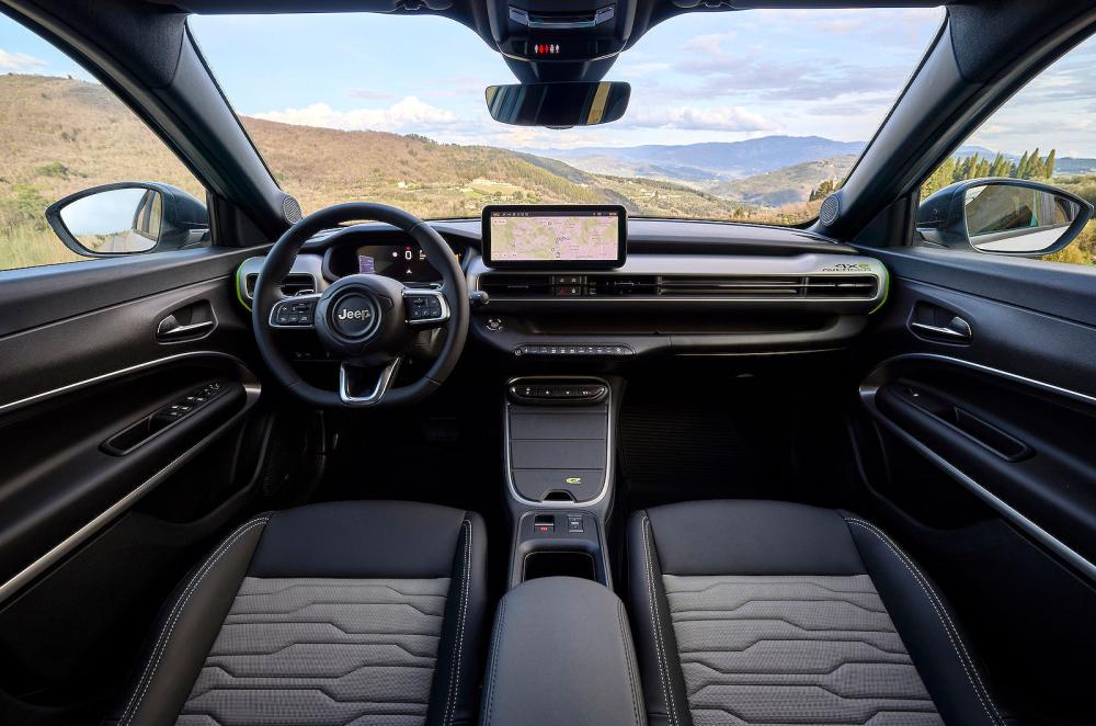 54kWh e-Summit SUV 5dr Electric Auto (156 ps) | What Car?